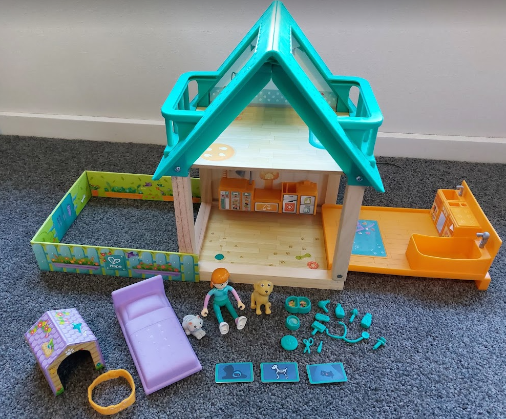 Hape Furry Friend Vet Set